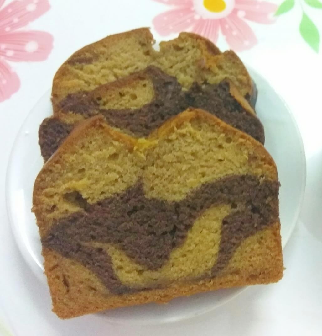 Chocolate Banana Marble Cake / Marbled Banana Bread - Delighted Baking